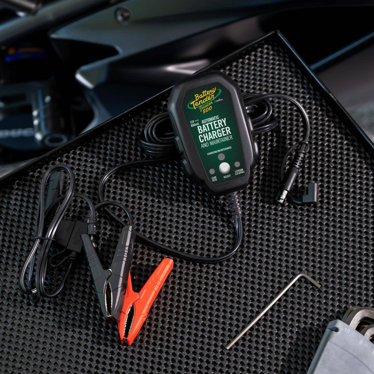 Battery Tender Junior 800mA 12V Selectable Chemistry Battery Charger and Maintainer | Battery ...