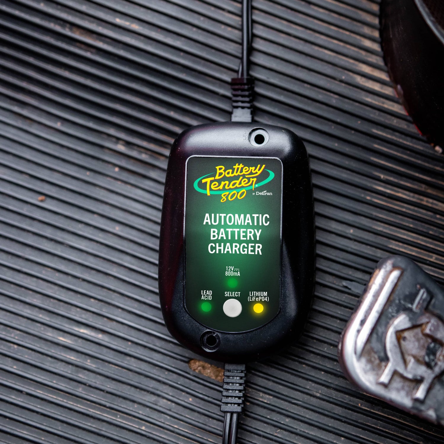Weather Resistant 800mA, 12V Battery Charger | Battery Tender®